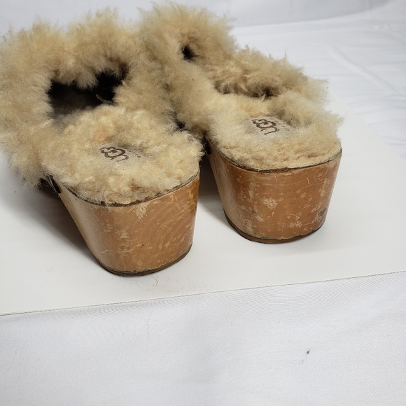 UGG | Shoes | Ugg Australia Clogs Sheep Skin Lined Slip On Brown ...